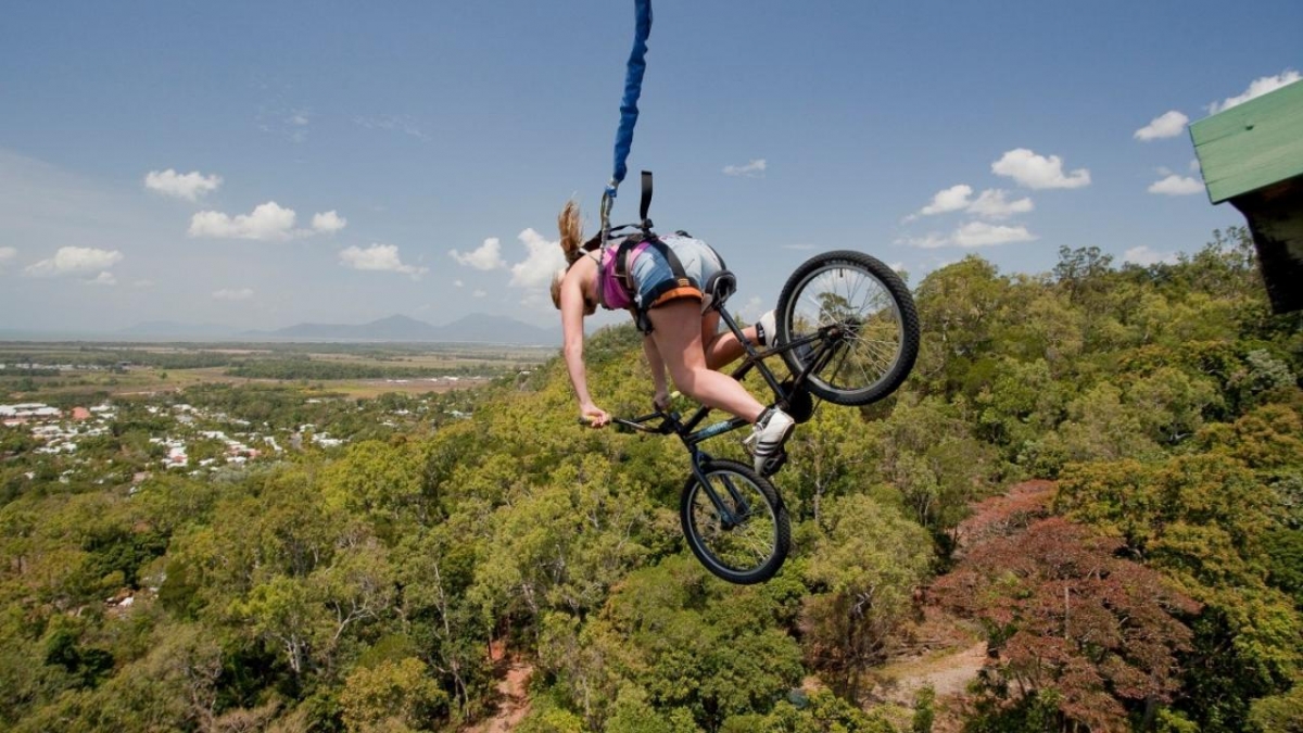 Bungee Jumping Bungy Tower Cairns CBD Queensland Australia bungee-jumping-bungy-tower-cairns-cbd-queensland-australia
