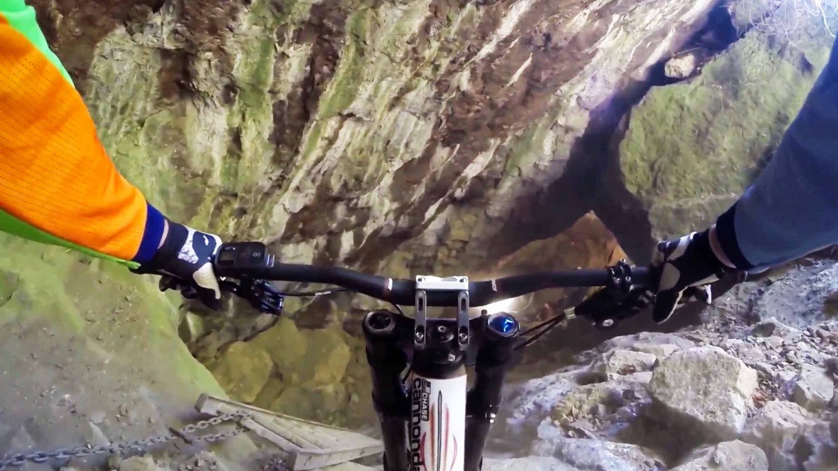 MTB Downhilling an Abandoned Mine - Extreme Sports News