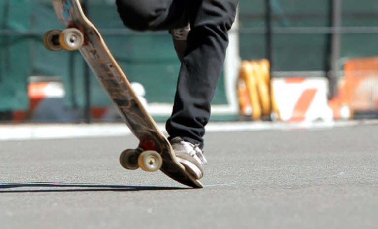 10 Tips to Learn How To Skateboard