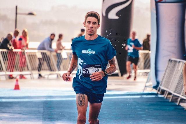 The Role of Orthopedic Pillows in Enhancing Sleep Recovery for Athletes