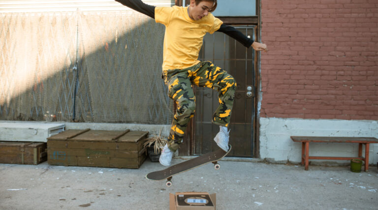 2023 Skateboarding Tricks for Beginners: Master These 10 Essential Moves