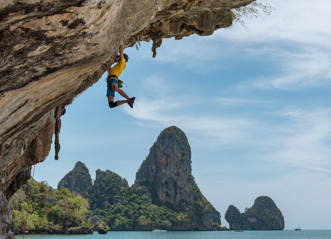 7 Tips for Staying Safe During Extreme Sports Travel